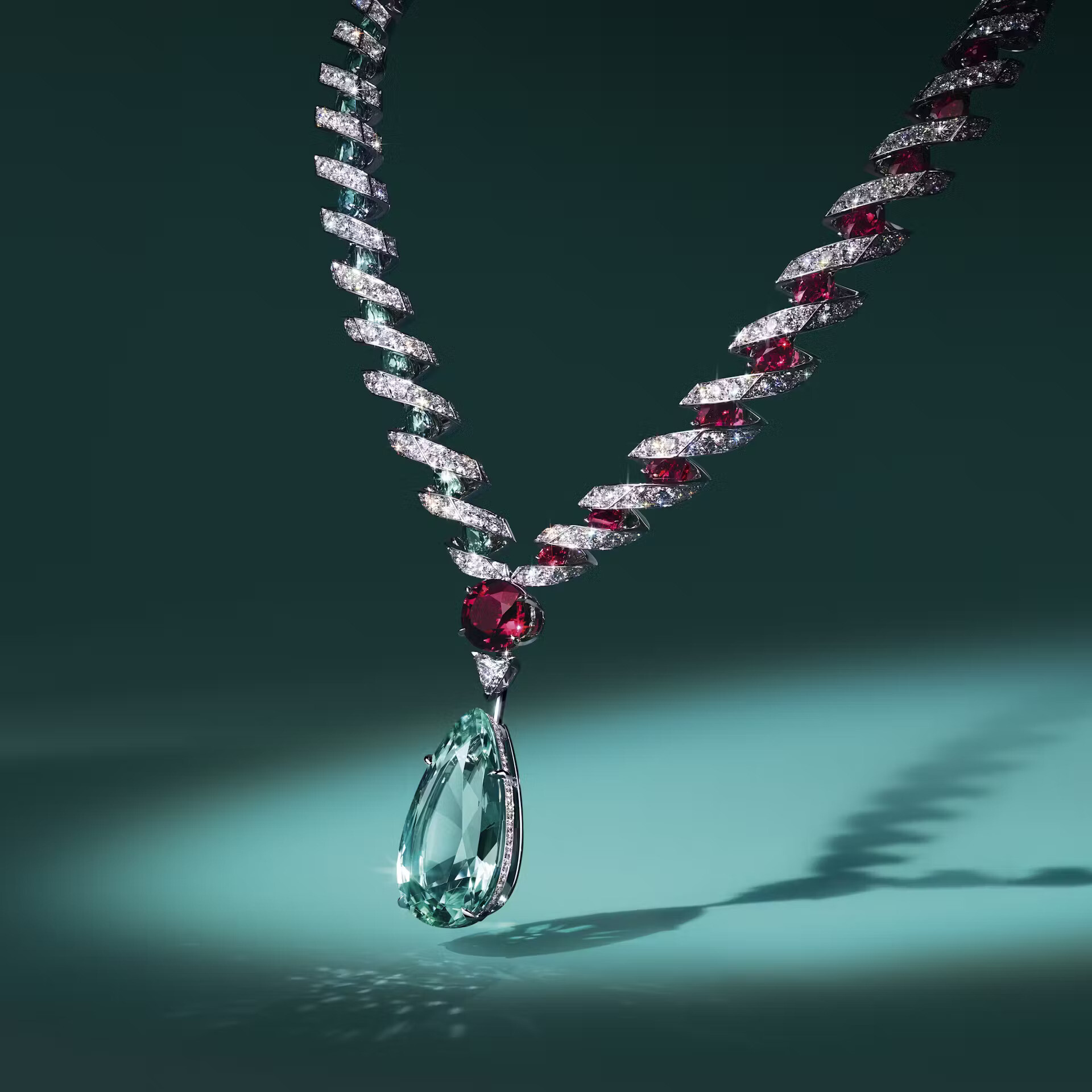 Chaumet Unveils the Enchanting Chaumet en Scène High Jewelry Collection ...